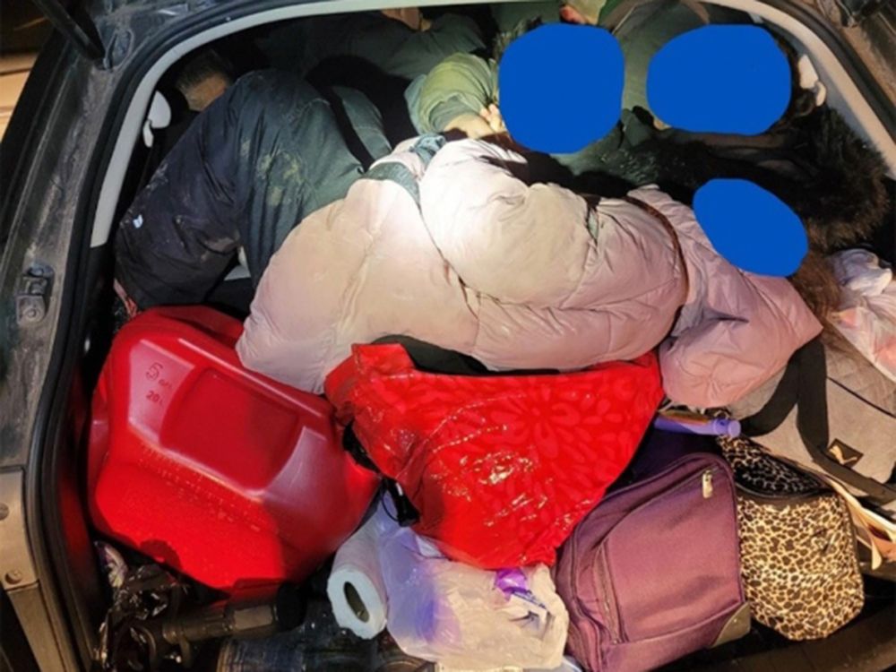 Cross-Border Migrant Smuggling Canada US: Woman Charged in Federal Case ...